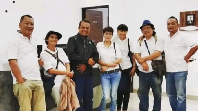 CATATAN DARI BUKU HARIAN #4: Dikunjungi Mantan Awak Tabloid Monitor dan ...