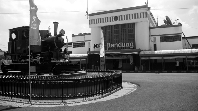 SEJARAH KERETA API DI BANDUNG RAYA (8): Stasiun Bandung (1 ...