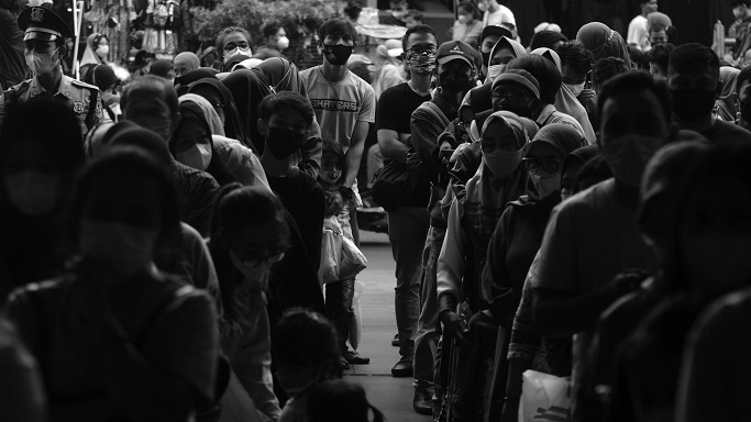 Menjawab Keterasingan Manusia di Tengah Absurditas Budaya Kontemporer ...