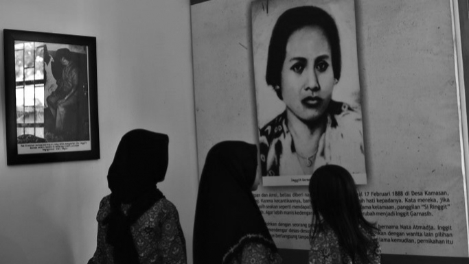 Mengingat Peran Inggit Garnasih, Mendampingi Sukarno Sampai ke...