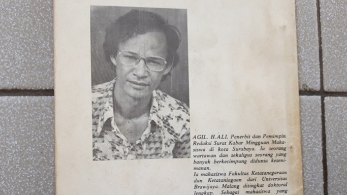 BUNGA DI TEMBOK: Agil H. Ali Terseret Gerakan Mahasiswa | BandungBergerak.id